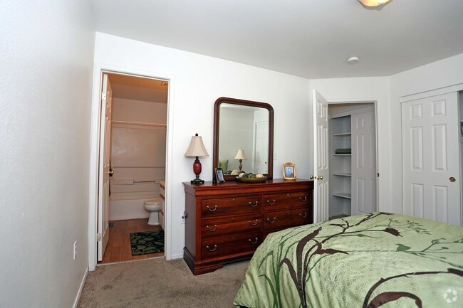 Oakstone Apartments - Clearfield, UT | Apartments.com