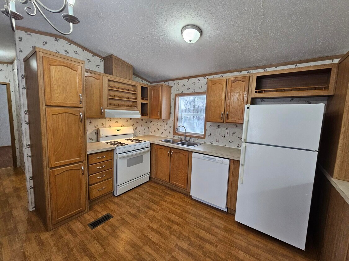 44 Noble Ln, Rome, NY 13440 - House Rental in Rome, NY | Apartments.com