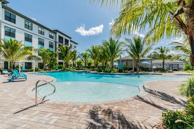 AxisOne Apartments - 2201 NW Federal Hwy Stuart, FL | Apartments.com