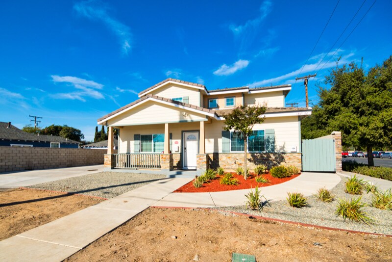 1307 W 9Th St Unit A, Santa Ana, CA 92703 | Apartments.com