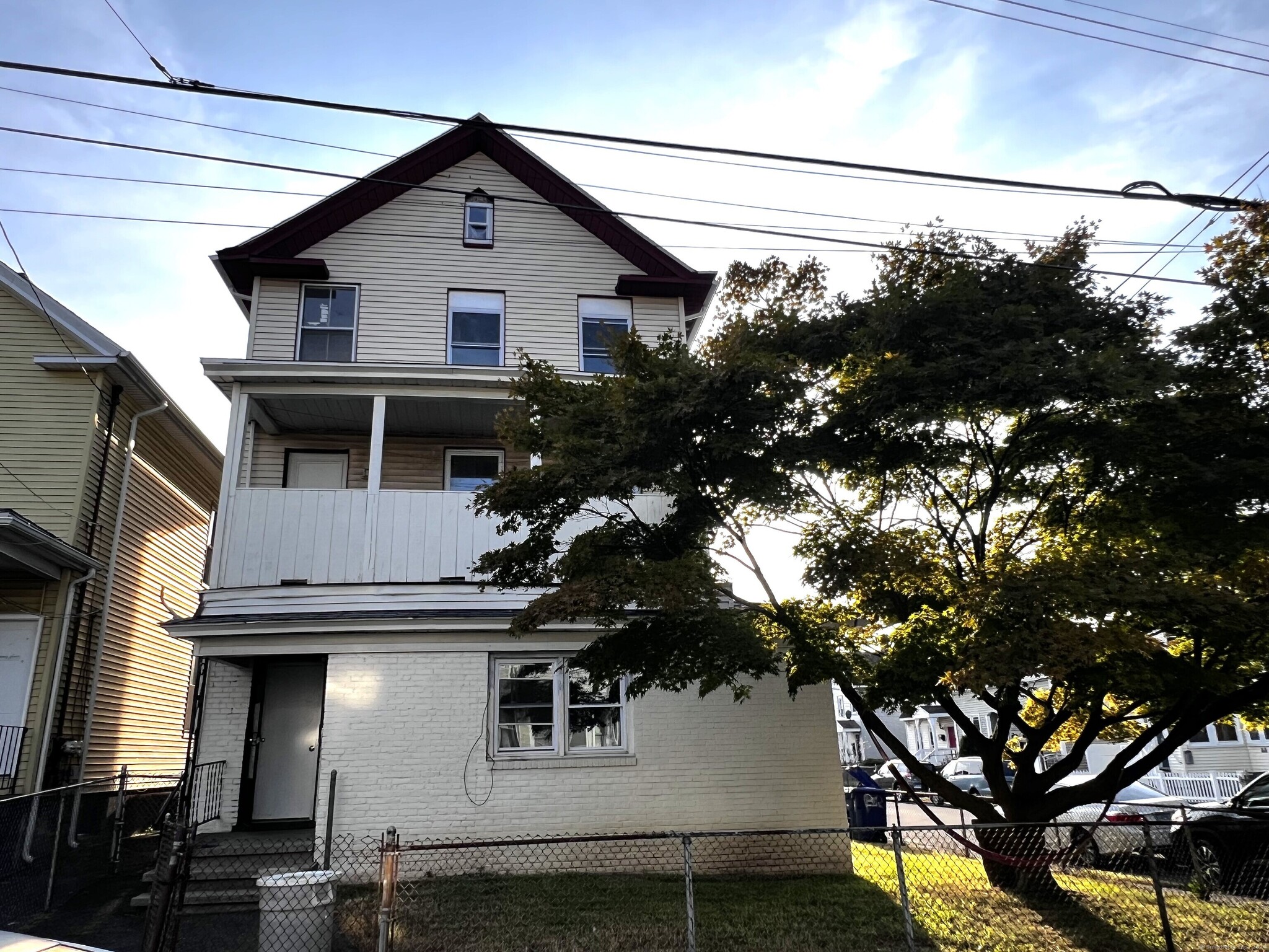 83-85-85 Seeley St Unit 3, Bridgeport, CT 06604 - Room for Rent in ...