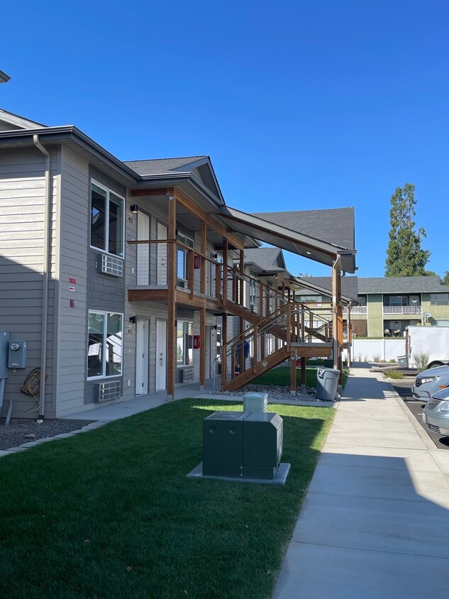 411 6th Street Northeast, East Wenatchee, WA 98802 - 411 6th Street ...