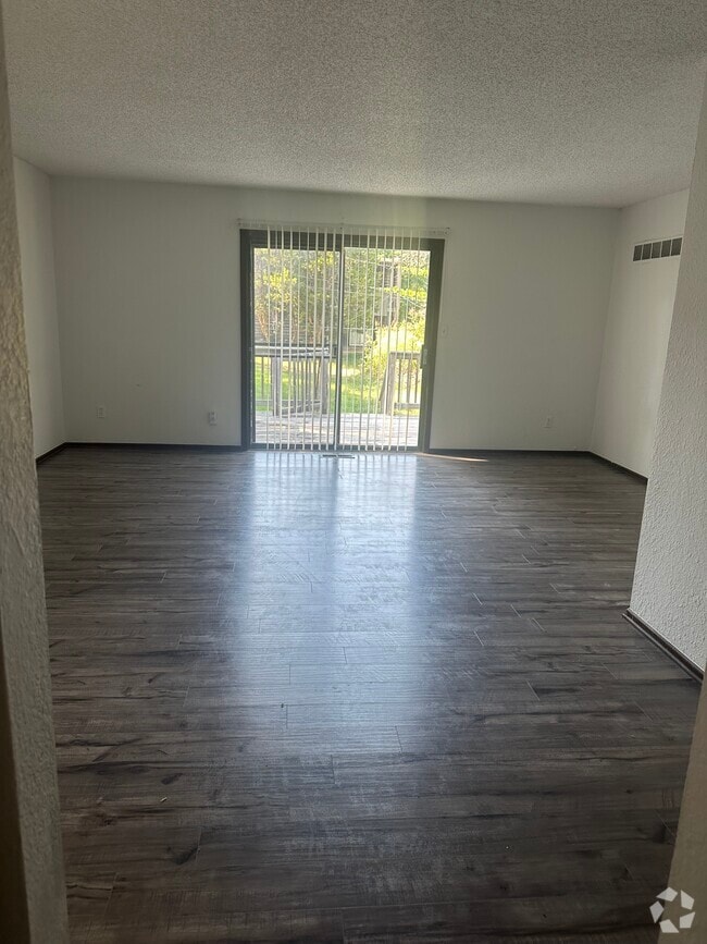 Calico Farms Student Apartments for Rent - Kansas City, MO - 2 Rentals ...