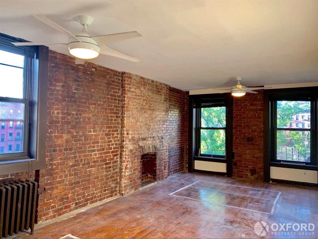 456 W 47th St Unit 4-C, New York, NY 10036 - Room for Rent in New York ...