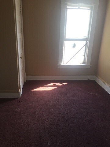 Stockyards Apartments for Rent with a Walk-In Closet - Cleveland, OH ...