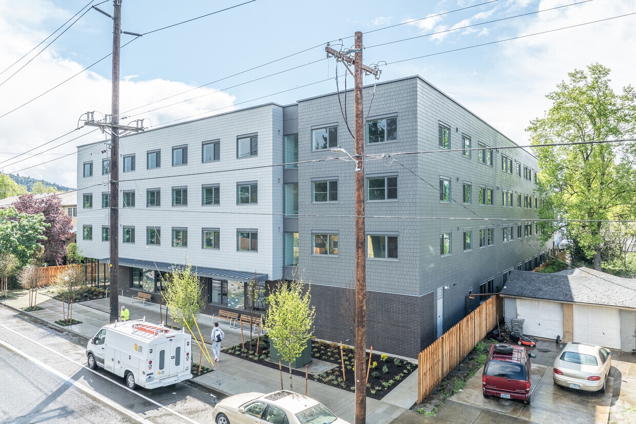 Powellhurst Place - 5416 Se 122nd Ave Portland, OR 97236 | Apartments.com