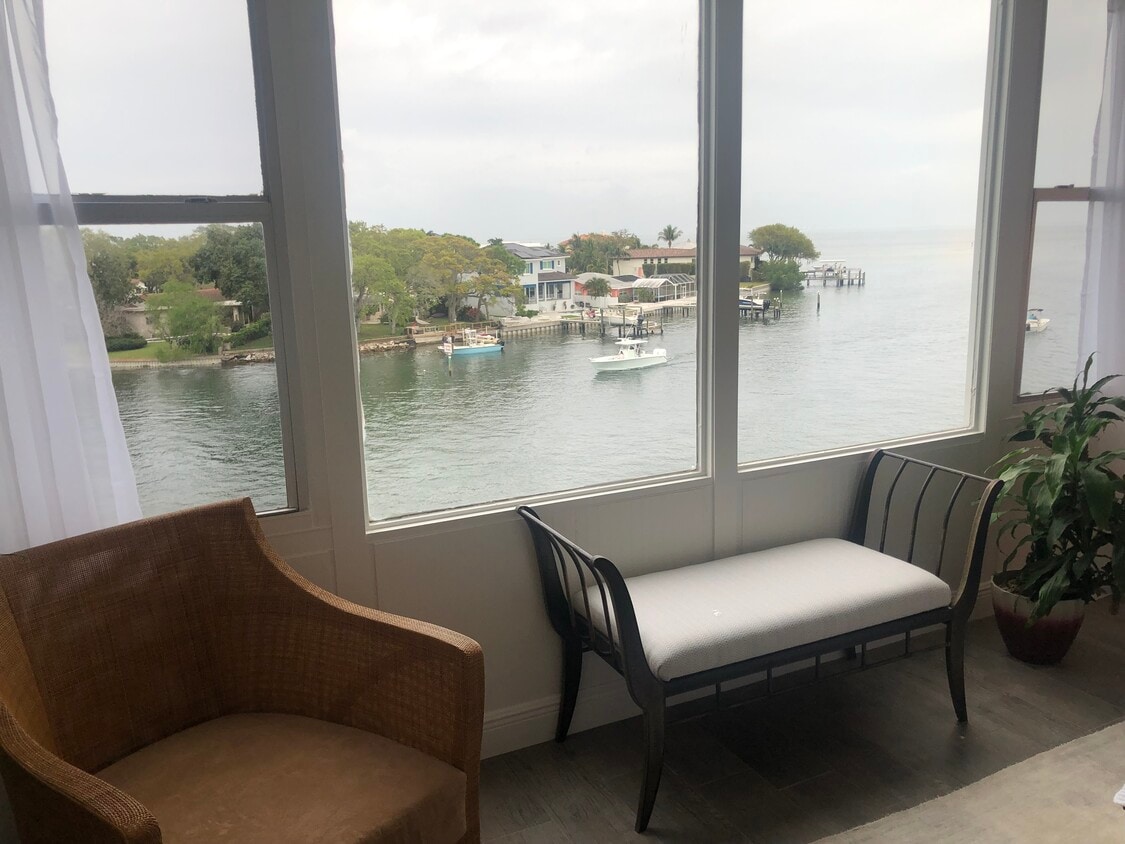 1365 Snell Isle Blvd NE Unit 4-B, Saint Petersburg, FL 33704 - Condo ...