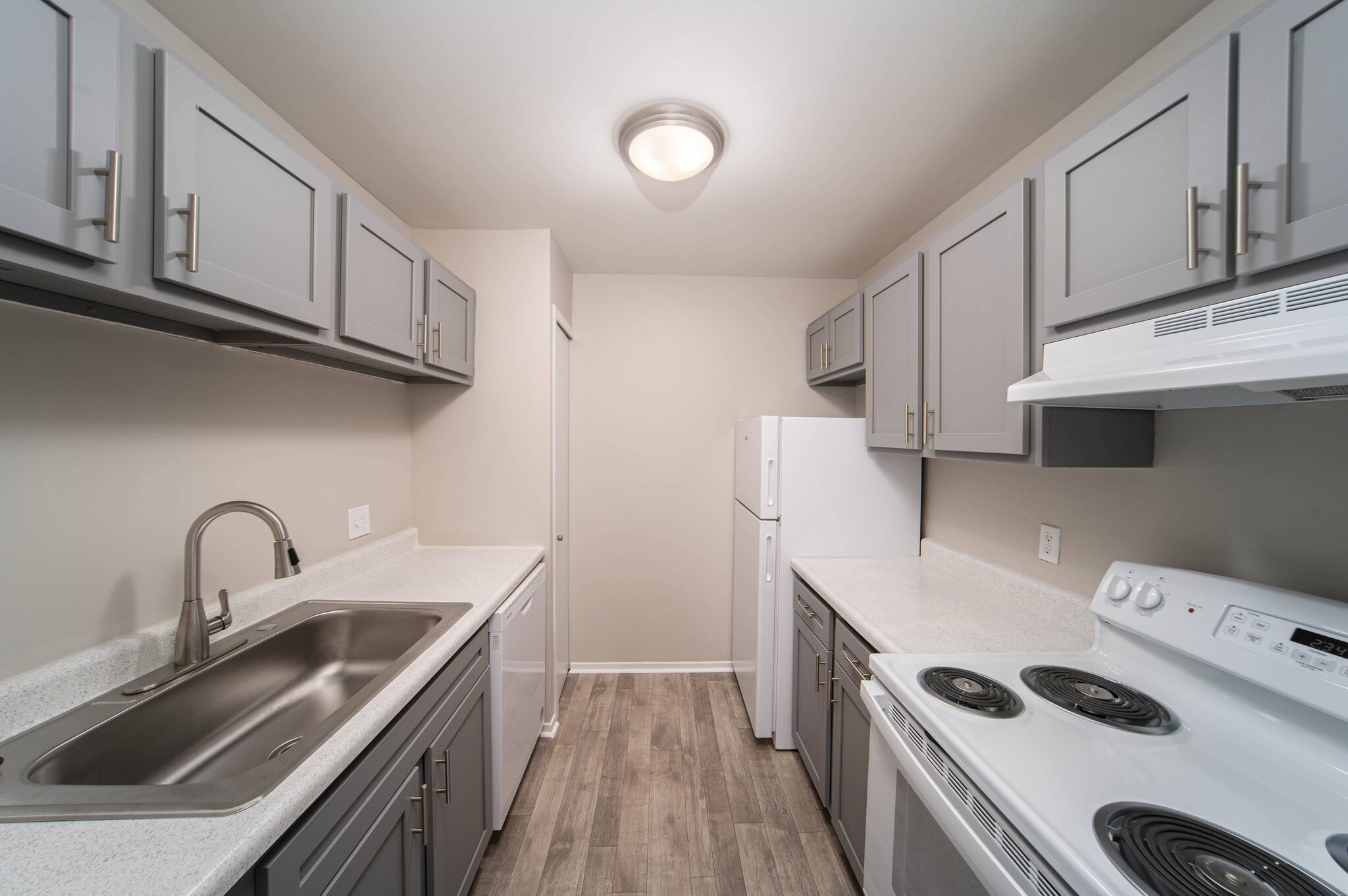 Greyberry Park Apartments - 2870 Greyberry Dr Waterford, MI 48328 ...