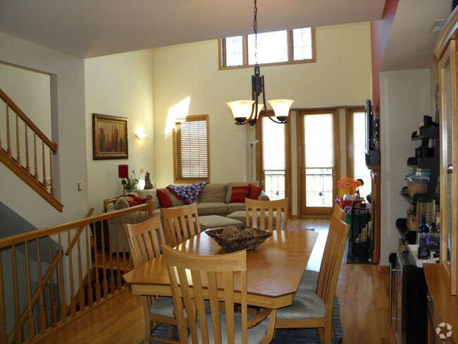 Chicago IL Condos for Rent from $675 | Apartments.com