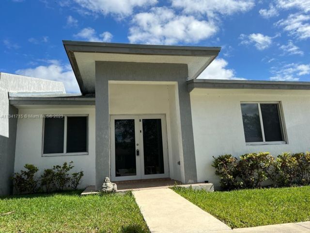 17501 SW 106th Ave, Miami, FL 33157 - House Rental in Miami, FL | Apartments.com
