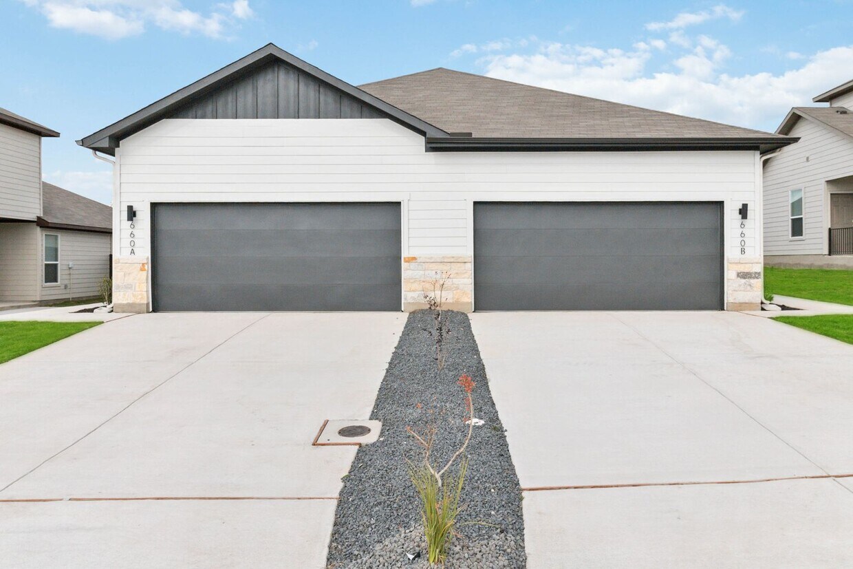 299 Cross Barn Blvd, Buda, TX 78610 - Townhome Rentals in Buda TX ...