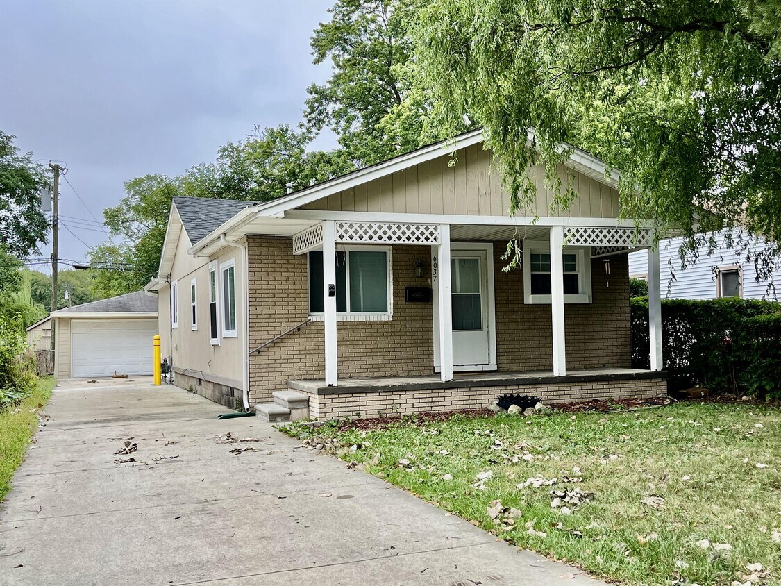 6037 Mayfair St, Taylor, MI 48180 - House Rental in Taylor, MI ...