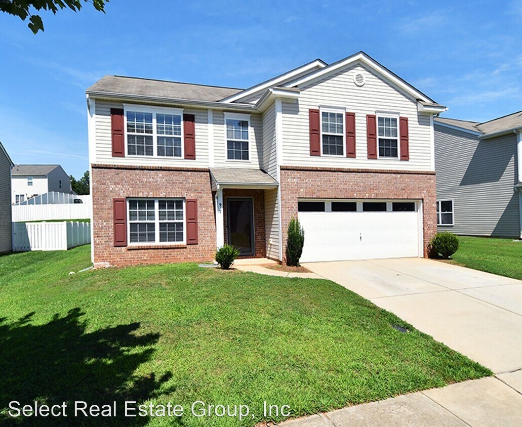 917 Bent Branch St, Gastonia, NC 28054 - House Rental in Gastonia, NC | Apartments.com