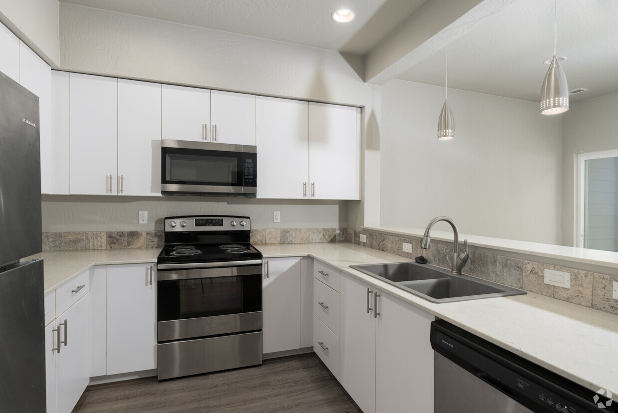 Avery Estates Townhomes - 25 E Maryanna Ln Hayden, ID 83835 ...