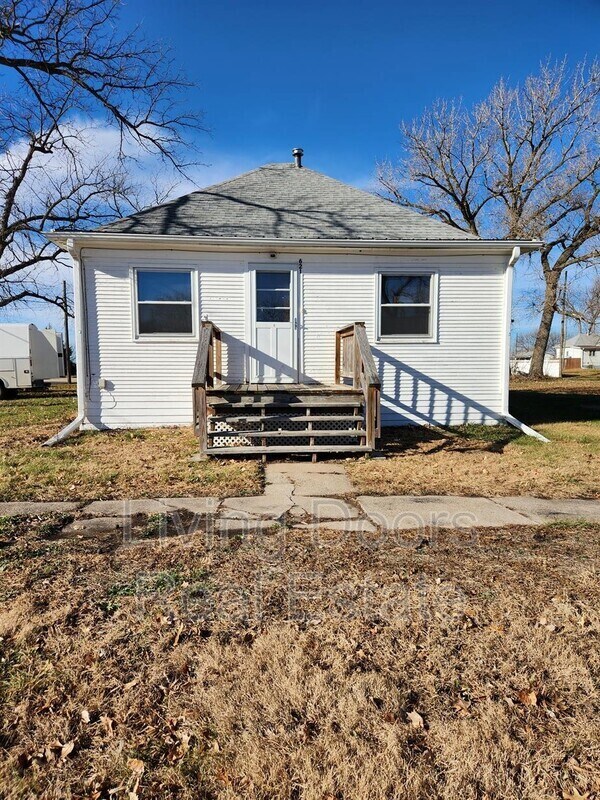621 S Union Ave, Exeter, NE 68351 - House Rental in Exeter, NE ...