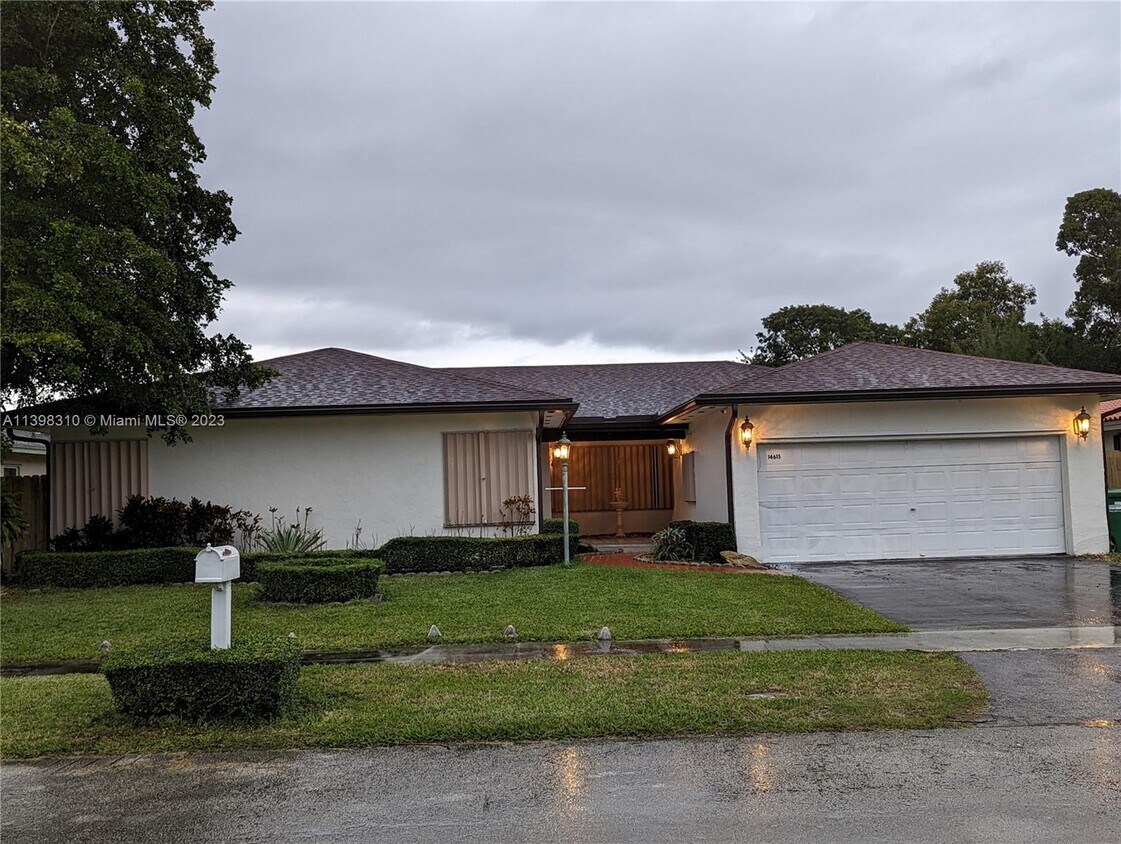 14615 SW 63rd Terrace, Miami, FL 33183 - House Rental in Miami, FL ...