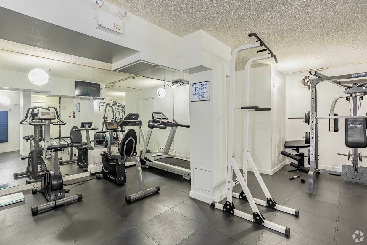 The Carlton Apartments - 9830 106th St Nw Edmonton, AB | Apartments.com