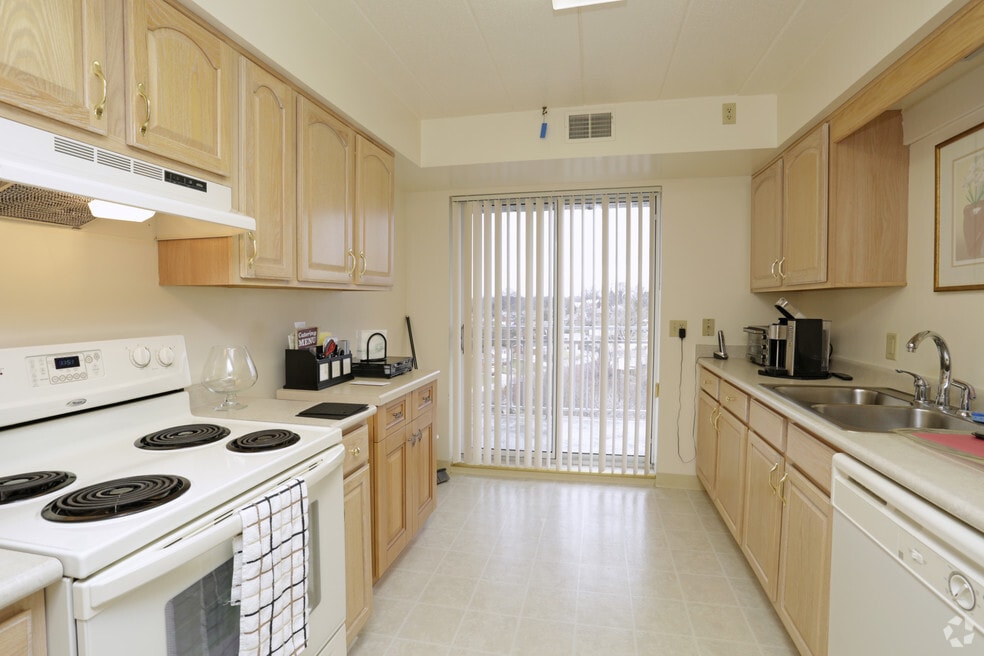 Apartments for Rent with Garages Near Lebanon Crest | Apartments.com