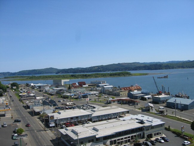 Tioga Building Apartments Coos Bay Or