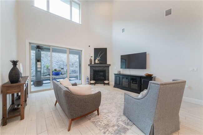 223 Baldovino Skyway, Spicewood, TX 78738 - House Rental in Spicewood ...