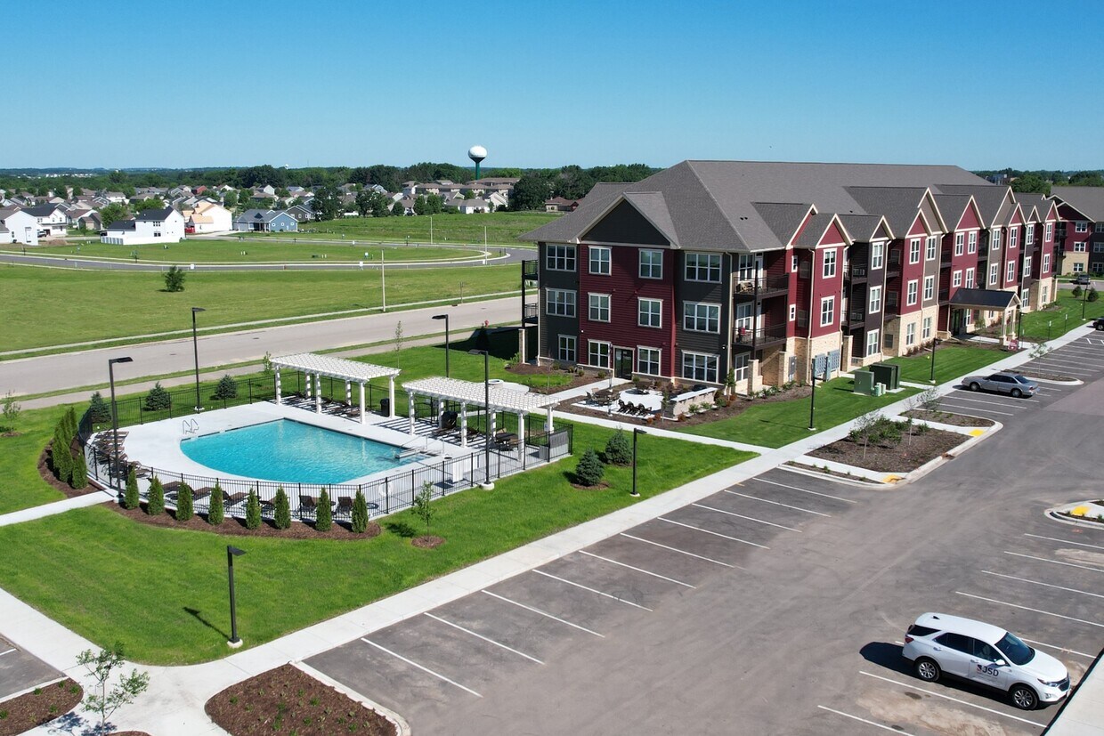 The Terraces of Windsor Crossing - Apartments in Windsor, WI ...