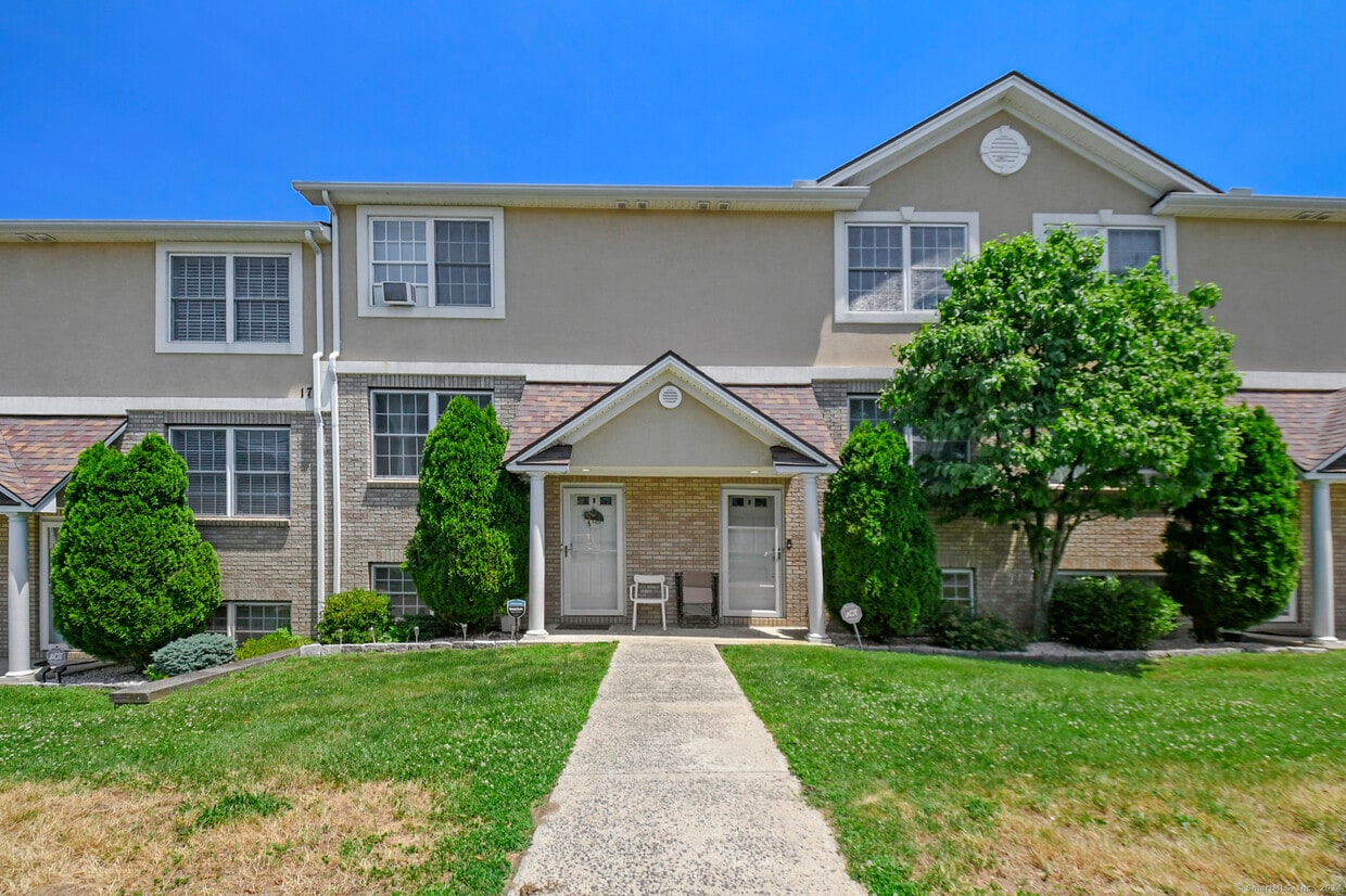 17 Geddes Terrace Unit 5, Waterbury, CT 06708 - Condo for Rent in ...