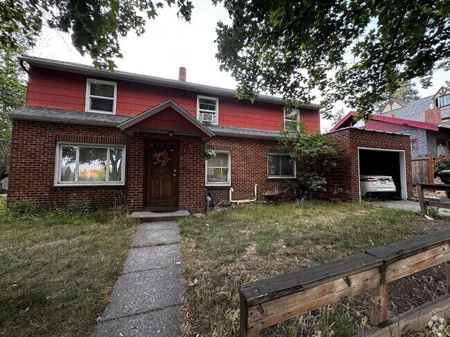 New Pullman Reaneys Apartments for Rent with Utilities Included ...