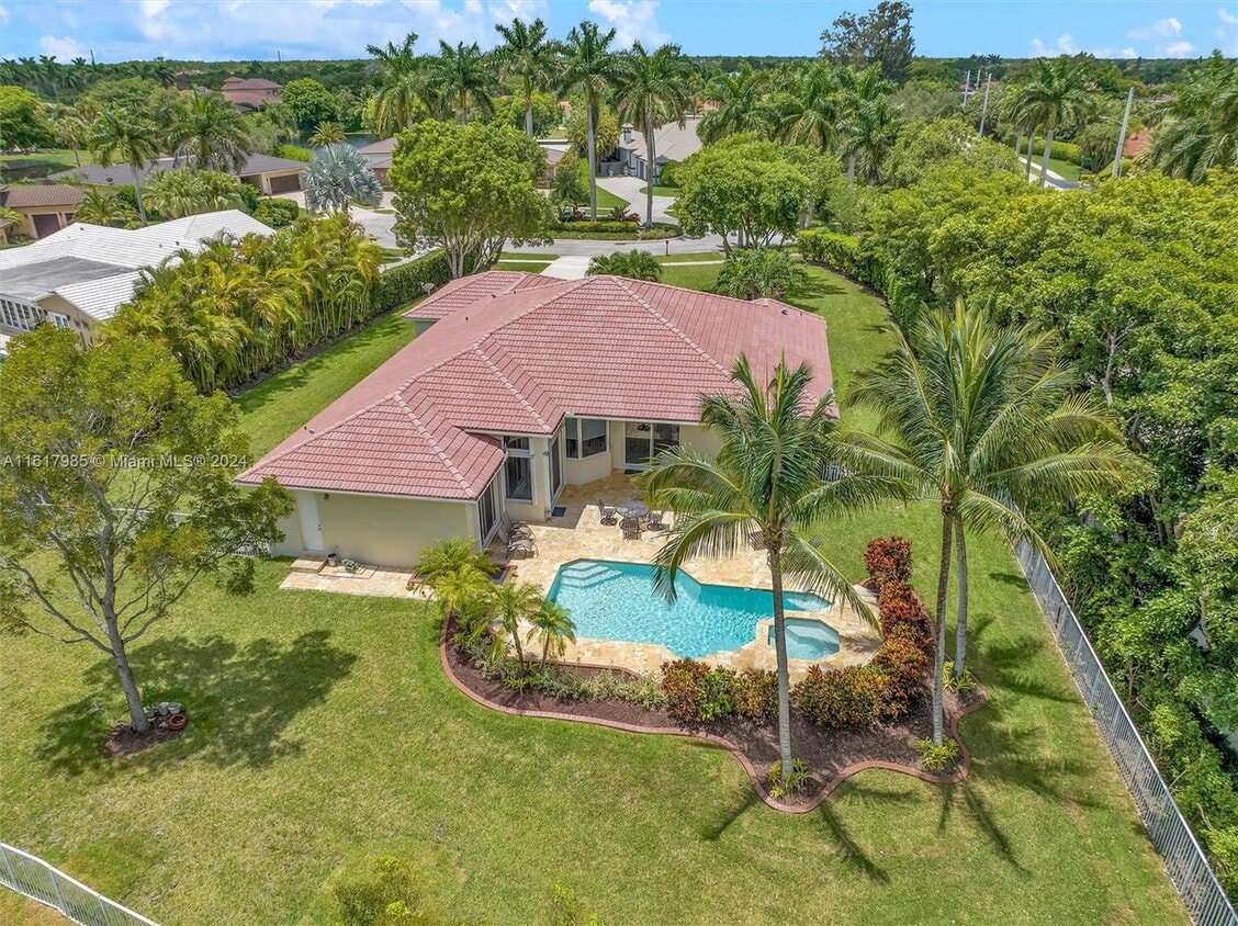 16310 Paddock Ln, Weston, FL 33326 - House Rental in Weston, FL ...