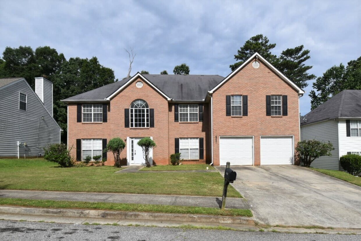 6521 Carriage Ln - House Rental in Stone Mountain, GA | Apartments.com