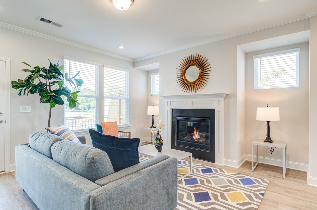Main Street Townes at Lilburn Townhomes for Rent - Lilburn, GA ...