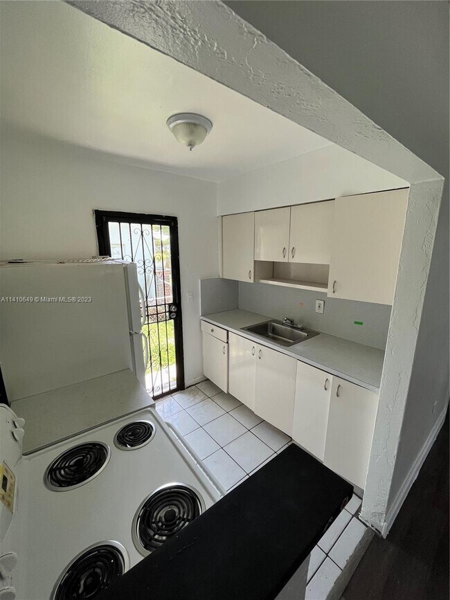 1155 NW 63rd St, Miami, FL 33150 - Townhome Rentals in Miami FL ...