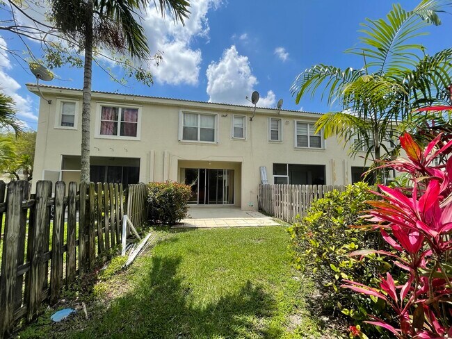 8054 Bellagio Ln, Boynton Beach, FL 33472 - Townhome Rentals in Boynton ...