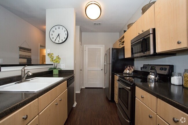 Sendera Apartments for Rent with a Yard - Austin, TX - 30 Rentals ...