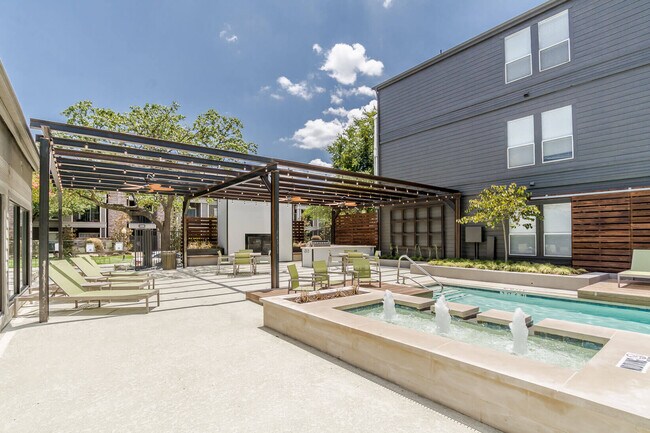 Ivy Urban Living Apartments - Dallas, TX | Apartments.com