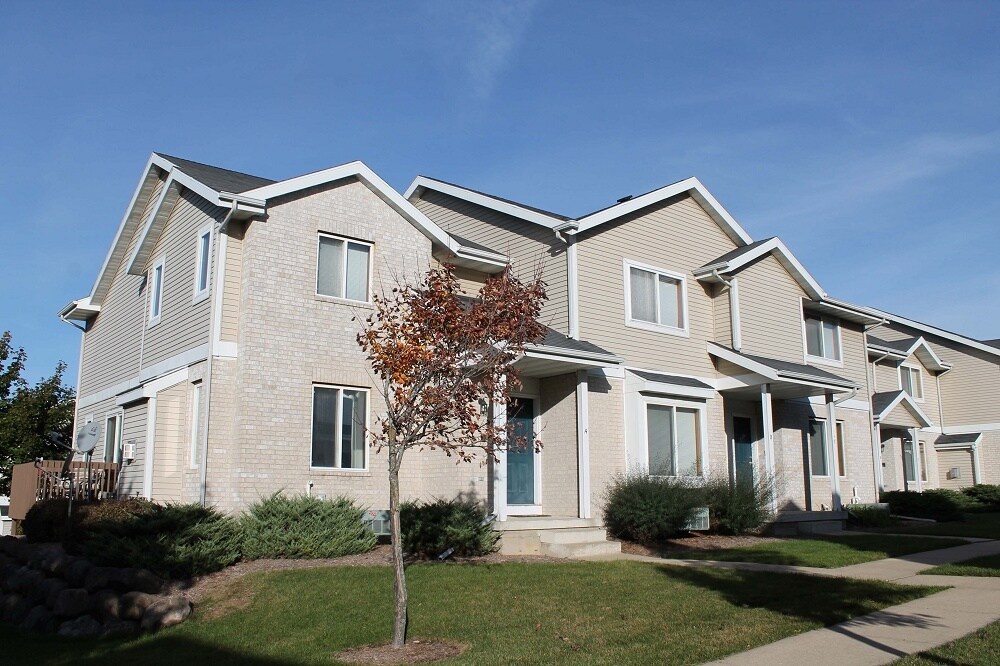 Madison Townhomes – Scenic View - 6801-6925 Chester Dr Madison, WI ...