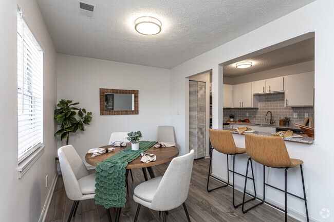 The Waters at Chenal Apartments - Apartments in Little Rock, AR ...