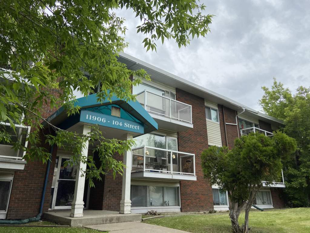 Murray Apartments Apartments - 11906 104th St NW Edmonton, AB ...