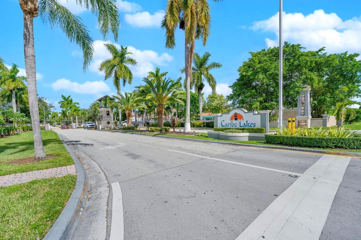 3734 SW 153rd Pl, Miami, FL 33185 - Townhome Rentals in Miami FL | Apartments.com