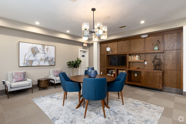 Highpoint Club Apartments - 11100 Point Sylvan Cir Orlando, FL ...