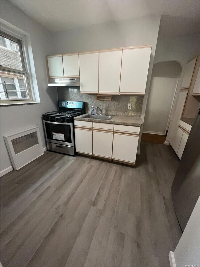 63-60 102nd St Unit D18, Queens, NY 11374 - Room for Rent in Queens, NY ...