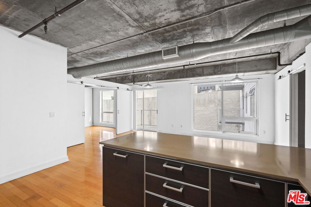 645 W 9th St Unit 617, Los Angeles, CA 90015 - Room for Rent in Los ...
