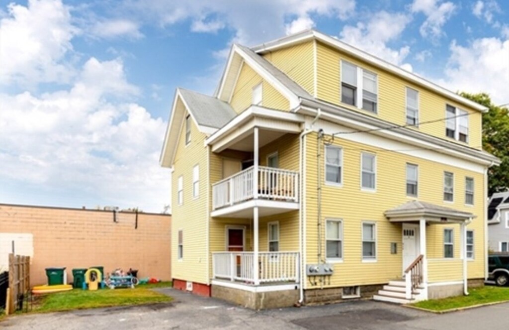 8 Normandy Rd Unit 1, Lynn, MA 01902 - Room for Rent in Lynn, MA ...