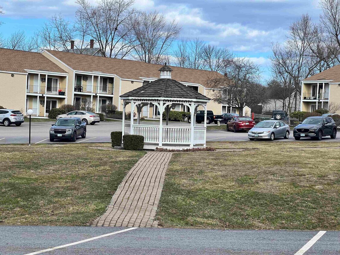 804 Cocheco Ct Unit 804 Cocheco, Dover, NH 03820 - Condo for Rent in ...