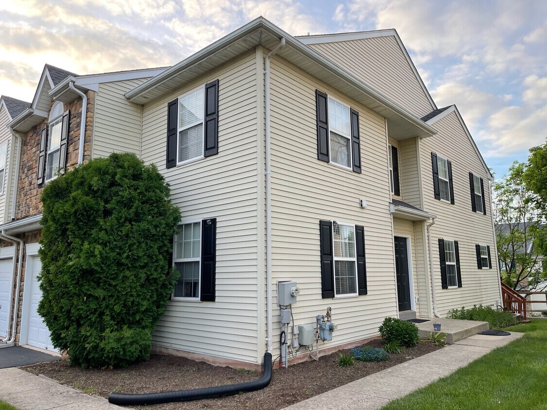 410 Lynrose Ct, King of Prussia, PA 19406 - Townhome Rentals in King of Prussia PA | Apartments.com