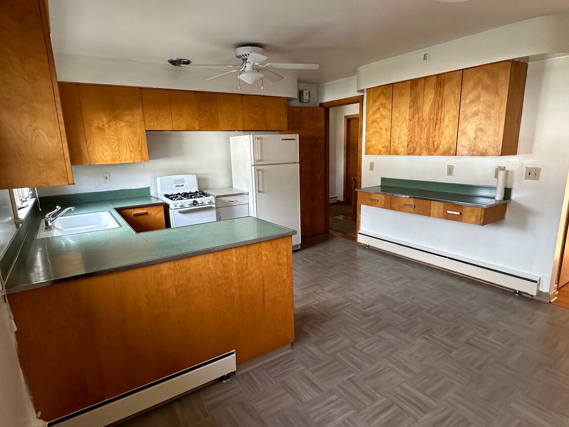 42 Miriam St Unit 2, Johnson City, NY 13790 - 42 Miriam St Johnson City, NY 13790 | Apartments.com