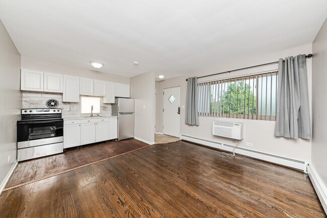 16 N Garfield St Unit 2L, Lombard, IL 60148 - Condo for Rent in Lombard, IL | Apartments.com