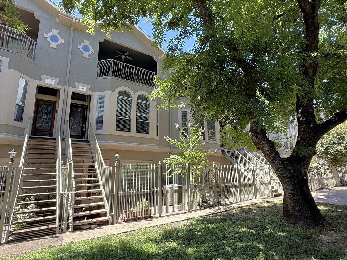 118 Detering St, Houston, TX 77007 - Condo for Rent in Houston, TX ...