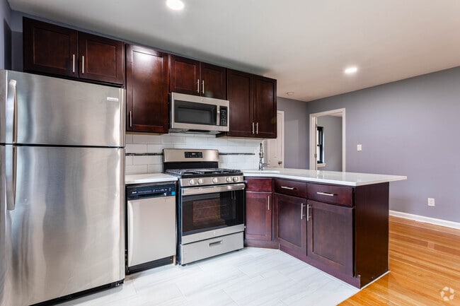 Apartments for Rent with Hardwood Floors in Wood-Ridge NJ