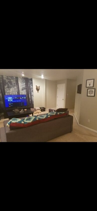 383 Jubilee Dr, Bridgeville, PA 15017 - House Rental in Bridgeville, PA ...