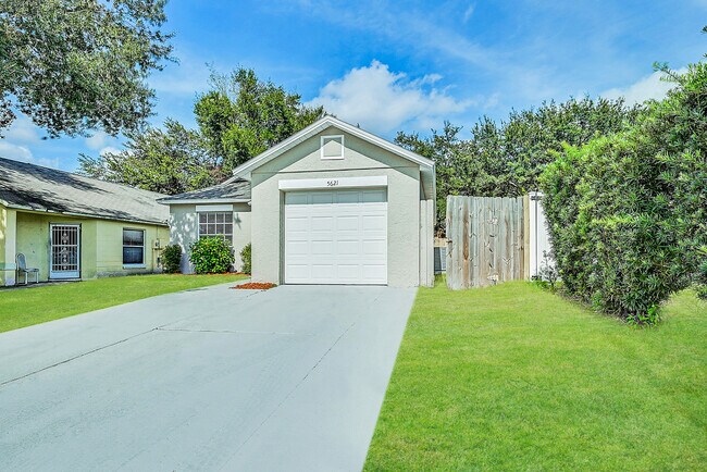 5621 Piney Ridge Dr - House Rental in Orlando, FL | Apartments.com